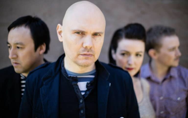 Les Smashing Pumpkins annoncent la sortie de "Shiny and Oh So Bright ...