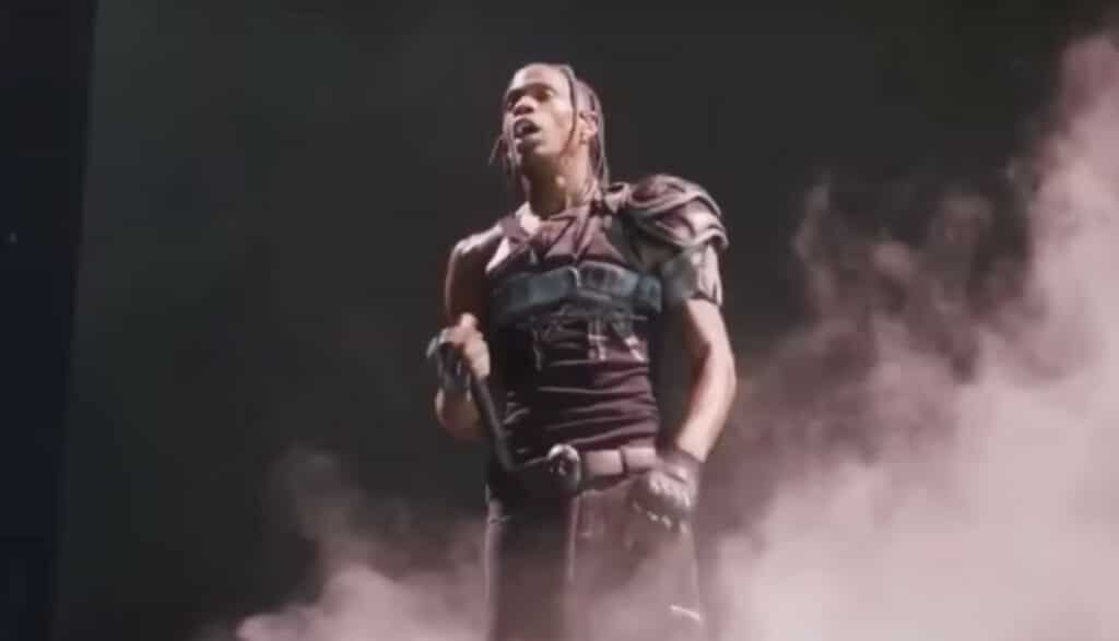 Travis Scott le 6 juillet 2024 à l'Allianz Riviera de Nice - ZIKEO ...
